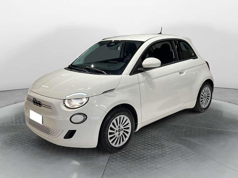 Usata 2021 Fiat 500e Action 58 CV Tre volumi – 56038 Ponsacco - Pisa ...