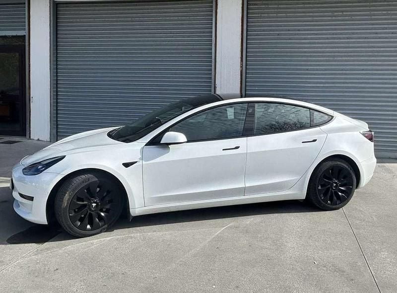 Usata 2022 Tesla Model 3 Standard Range 120 CV Tre volumi – 84020 ...