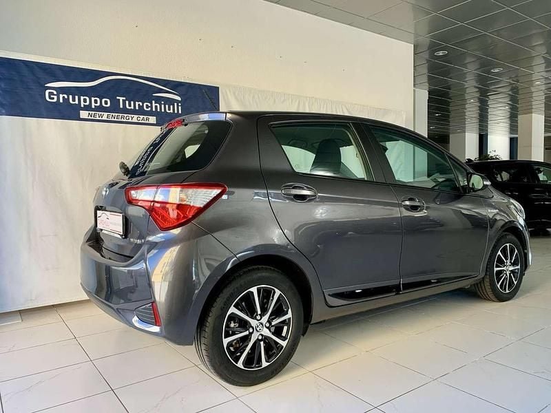 Usata 2019 Toyota Yaris Hybrid Active 73 CV Tre volumi – 73100 Lecce ...