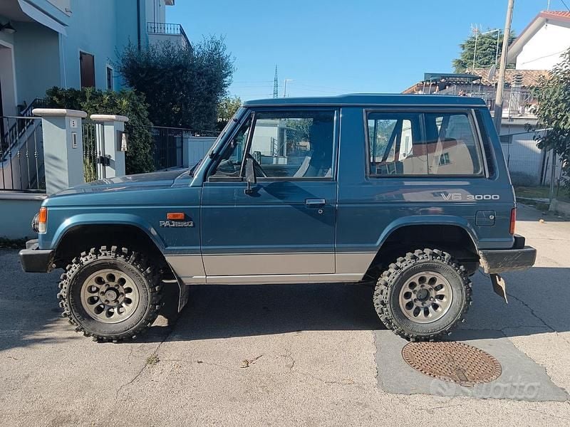 Usata 1990 Mitsubishi Pajero Top 141 CV SUV – Emilia-Romagna ...