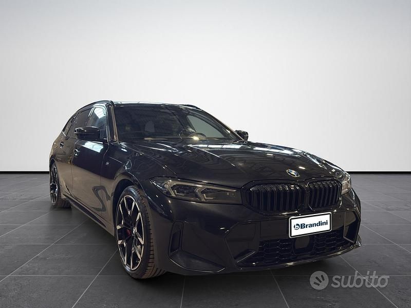 Usata 2025 BMW 320e M Sport 190 CV Station wagon – (Rivenditore) – 46. ...
