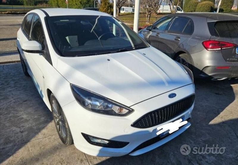 Usata 2017 Ford Focus ST-Line 120 CV Berlina – Veneto (Rivenditore ...