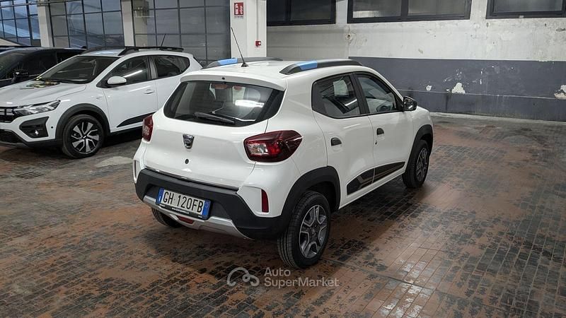 Usata 2021 Dacia Spring Comfort 24 CV Due volumi – 20146 MILANO ...