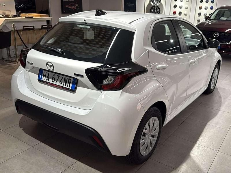 Nuova 2025 Mazda 2 Prime-Line 92 CV Due volumi – 24047 Treviglio ...