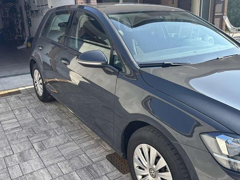 Usata 2019 VW Golf Trendline 86 CV Tre volumi – 20815 Cogliate (Privato ...