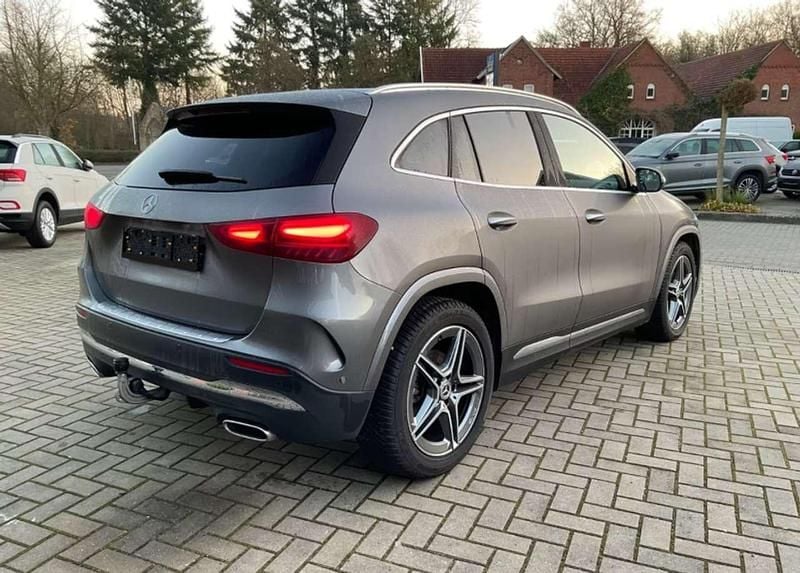 Usata 2024 Mercedes GLA200 Advanced Plus 150 CV SUV – 40066 Pieve Di ...