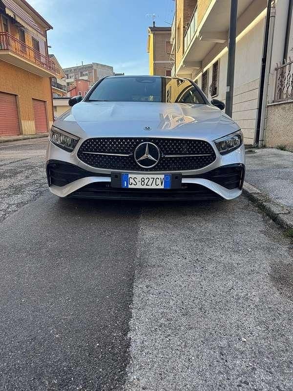Usata 2024 Mercedes A180 Advanced Plus 116 CV Tre volumi – 67051 ...