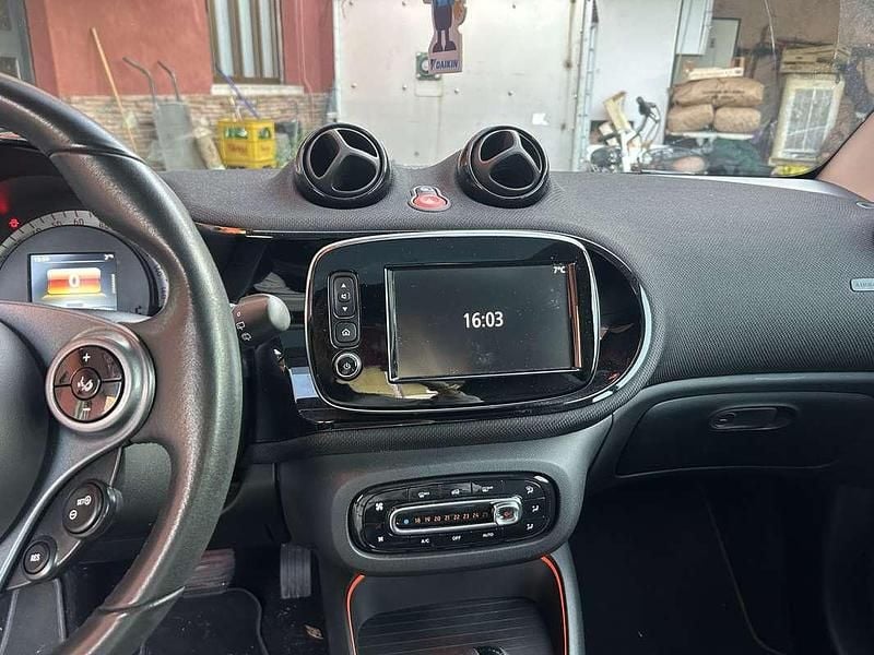 Usata 2020 Smart ForTwo Coupé Prime 56 CV Due volumi – 25124 Brescia ...