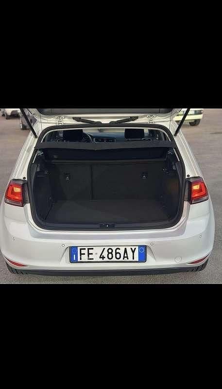 Usata 2016 VW Golf Trendline 90 CV Tre volumi – 81012 alvignano ...