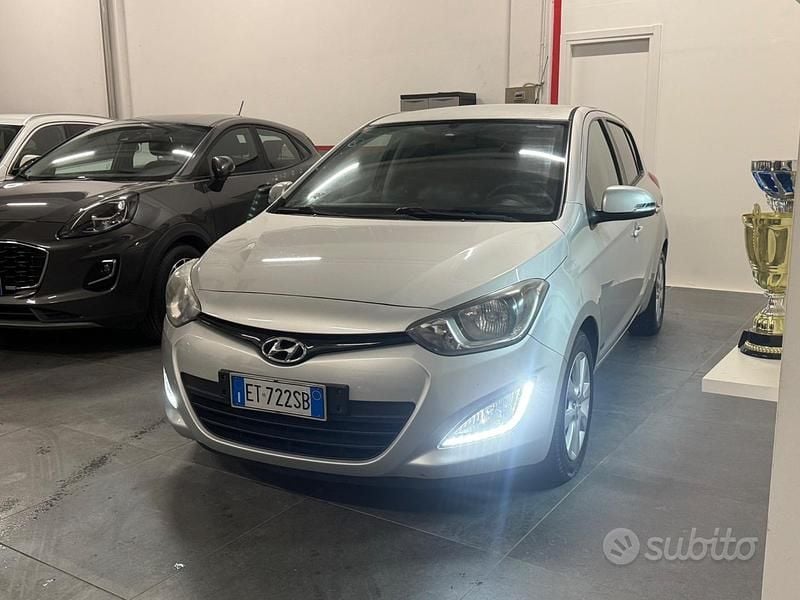 Usata 2014 Hyundai i20 Edition 85 CV Tre volumi – 42028 Poviglio (RE ...