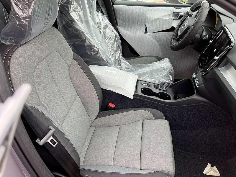 Nuova 2025 Volvo XC40 Core 163 CV SUV – 20812 Limbiate - Monza Brianza ...