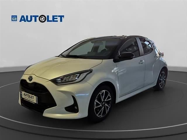 Usata 2023 Toyota Yaris Style 111 CV Tre volumi – 00000 NULL - - (GE ...