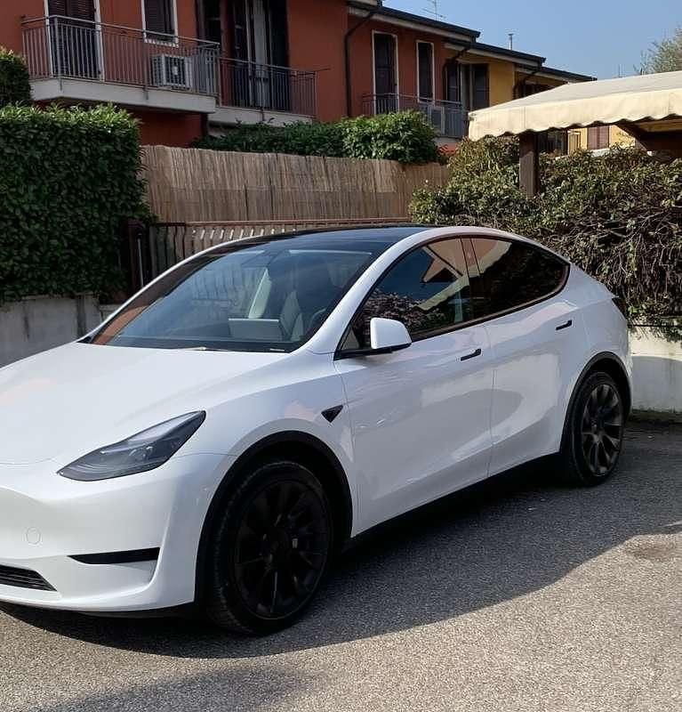 Usata 2023 Tesla Model Y RWD 299 CV SUV – 37066 Sommacampagna (Privato ...