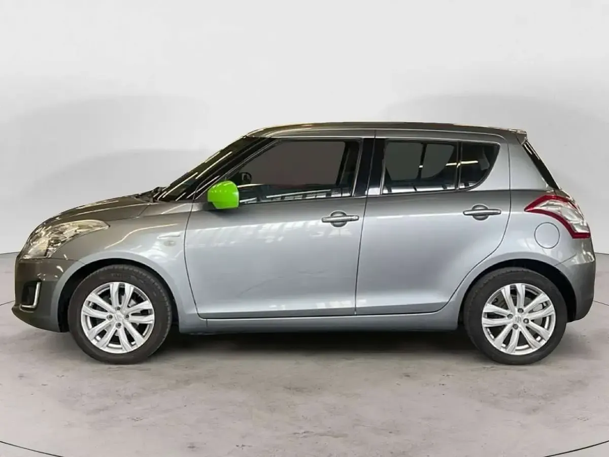 Usata Suzuki Swift Cool 94 CV (2016) in Milano - 7500 € | AutoUncle