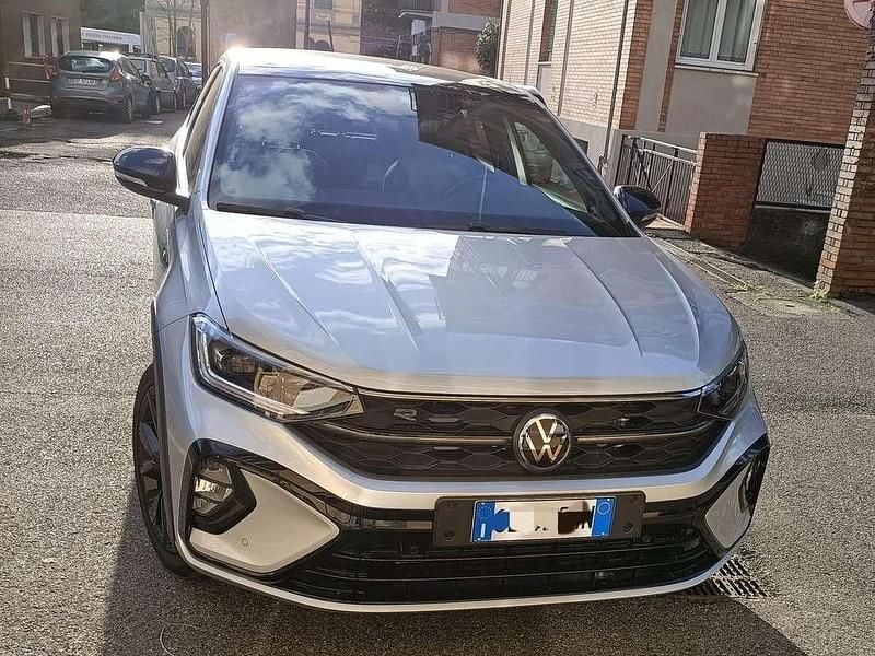 Usata 2022 VW Taigo R-line 110 CV SUV – 19123 La Spezia (Privato) – 24. ...