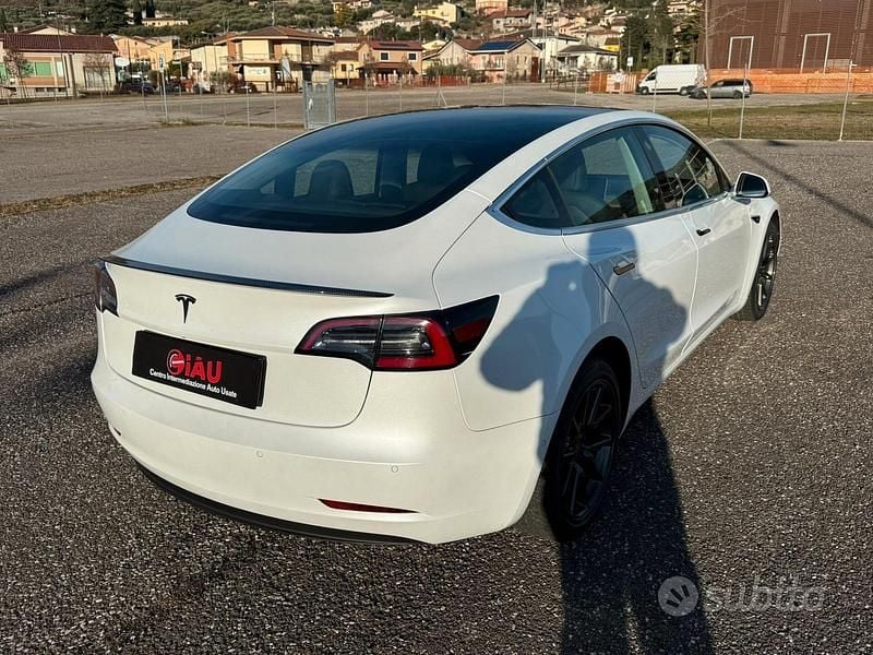 Usata 2019 Tesla Model 3 Standard Range 325 CV Tre volumi – Veneto ...
