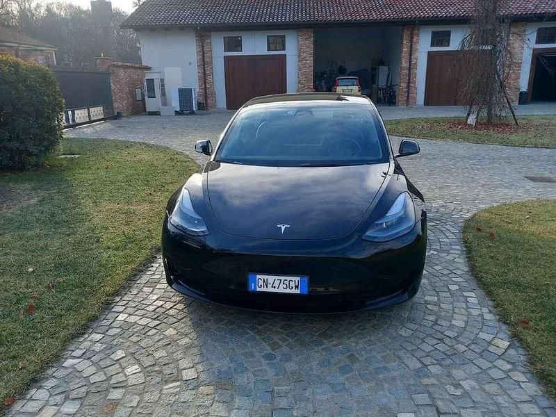 Usata 2023 Tesla Model 3 Standard Range 120 CV Tre volumi – 12035 ...