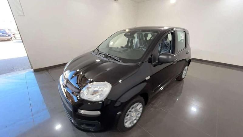 Nuova 2025 Fiat Grande Panda S 69 CV Due volumi – 35017 Piombino Dese ...