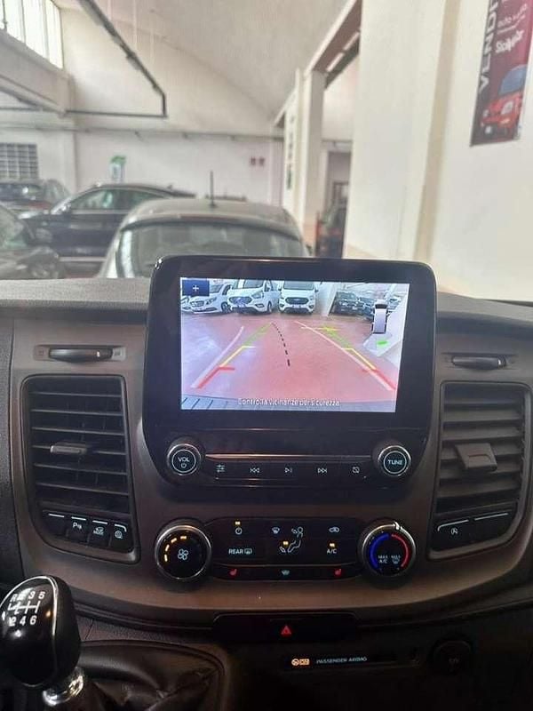 Usata 2022 Ford Transit Custom Trend 131 CV Station wagon – 21042 ...