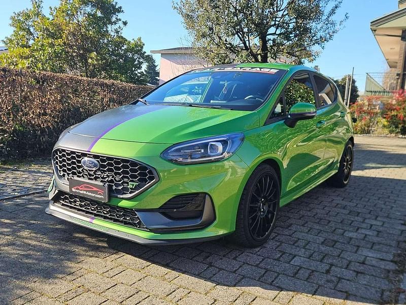 Usata 2023 Ford Fiesta ST 240 CV Tre volumi – 20033 Solaro - Milano ...