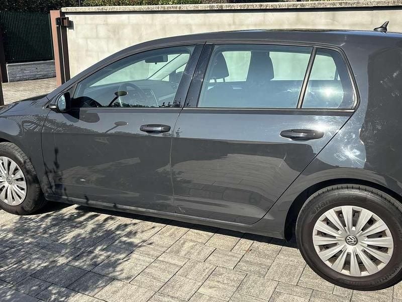 Usata 2019 VW Golf Trendline 86 CV Tre volumi – 20815 Cogliate (Privato ...