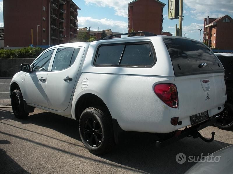 Usata 2015 Mitsubishi L200 Invite 136 CV Pick-up – Lazio (Rivenditore ...