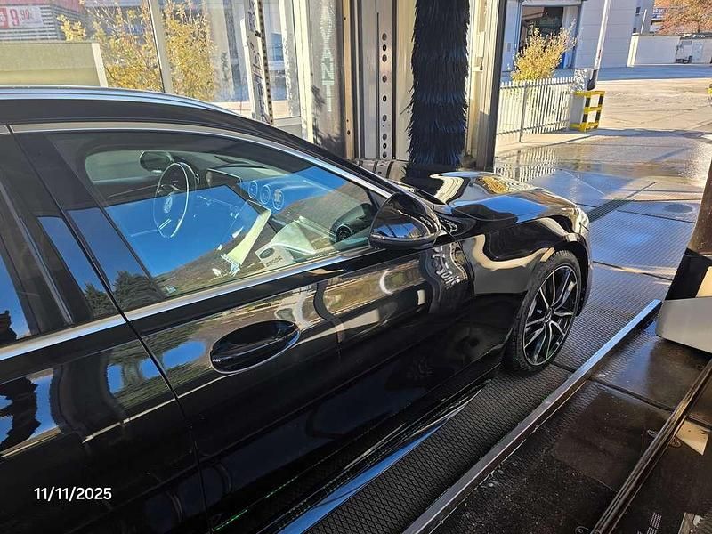 Usata 2022 Mercedes C220 Premium 200 CV Station wagon – 23868 ...