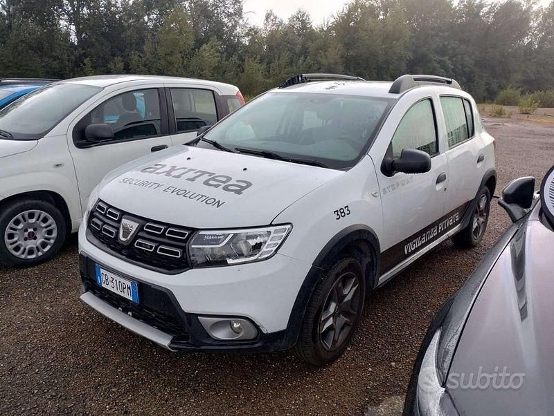 VENDUTO Usata 2020 Dacia Sandero Stepway 95 CV Due volumi – Friuli ...
