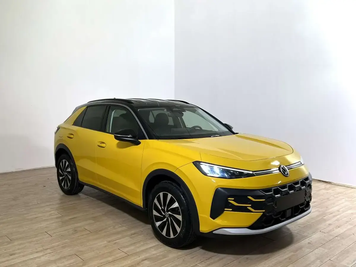 Nuova VW T-Roc Life 150 CV (2026) in Ferrara - Fe - 32.400 € | AutoUncle