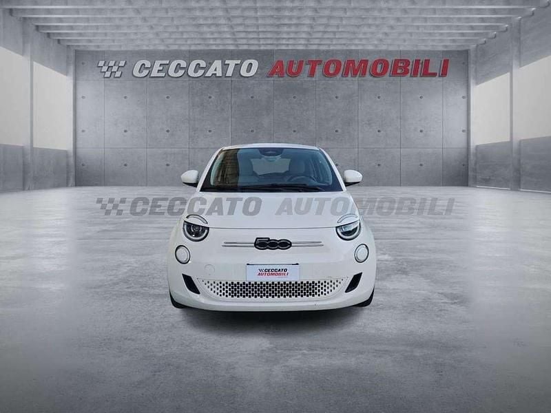 Usata 2020 Fiat 500e Icon 118 CV Berlina – 36016 Thiene (Rivenditore ...