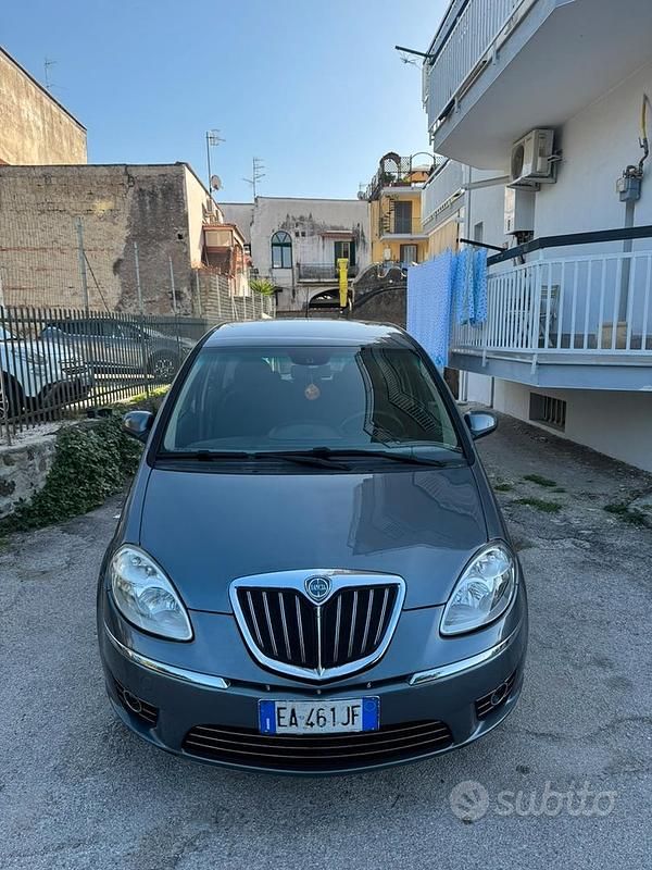 Usata 2010 Lancia Musa S 95 CV Monovolume – Campania (Privato) – 3999 ...