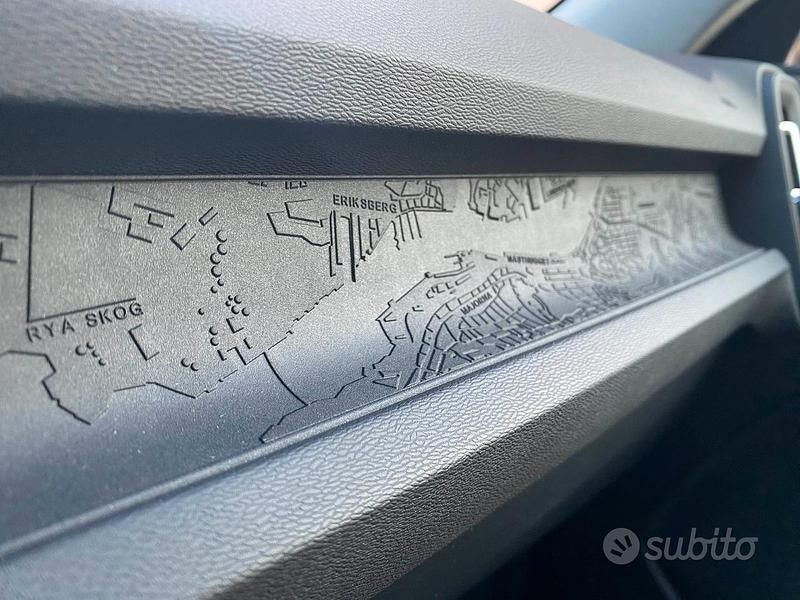 Usata Volvo XC40 163 CV (2025) in Pescara (PE) - 30.500 € | AutoUncle