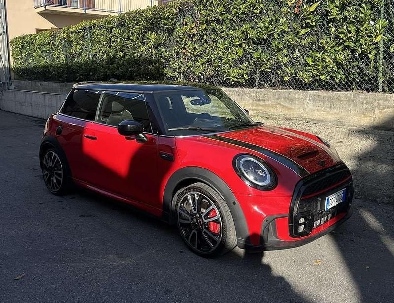 Usata 2021 Mini John Cooper Works Essential 231 CV Due volumi – 25040 ...
