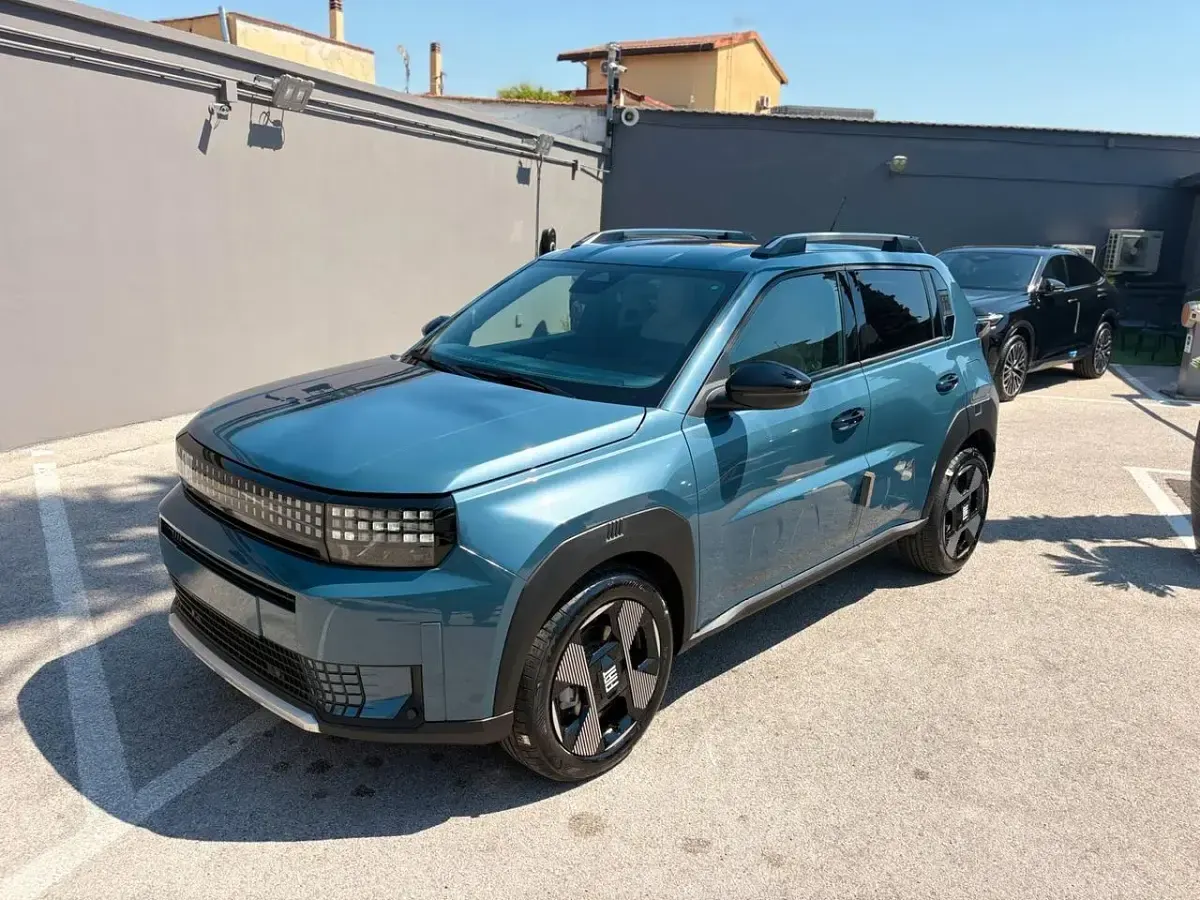 Nuova Fiat Grande Panda La Prima 100 CV (2026) - 19.990 € | AutoUncle