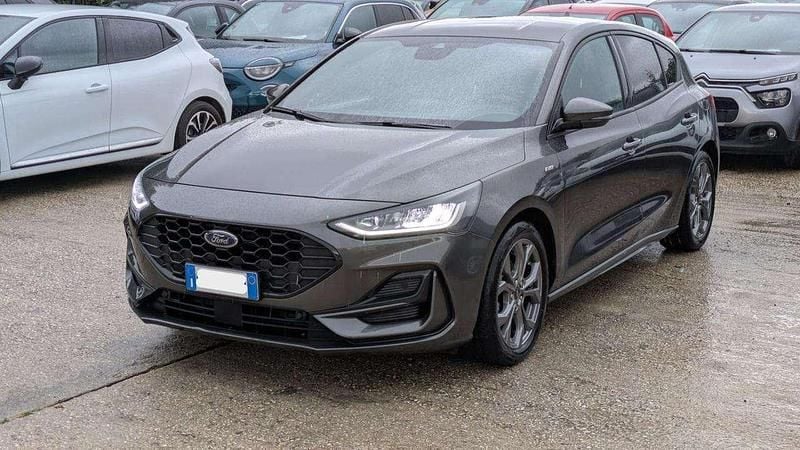 Usata 2022 Ford Focus 125 CV Station wagon – 00137 Roma (RM ...