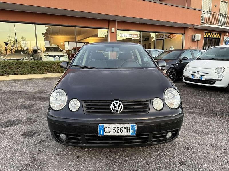 Usata 2003 VW Polo Trendline 75 CV Tre volumi – 20090 Monzoro - Milano ...