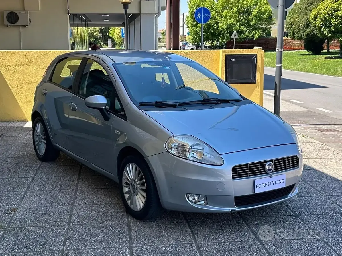 Usata Fiat Grande Punto 95 CV (2006) in Pianiga - 1990 € | AutoUncle