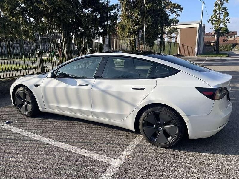 Usata 2021 Tesla Model 3 Standard Range 120 CV Tre volumi – 20864 ...