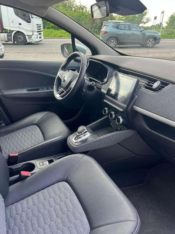 Usata 2020 Renault Zoe Zen 69 CV Utilitaria – 20863 Concorezzo - Monza ...