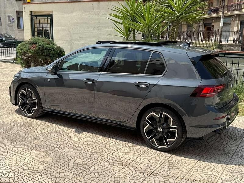 Nuova 2025 VW Golf R-line Plus 150 CV Tre volumi – 71042 Cerignola - Fg ...
