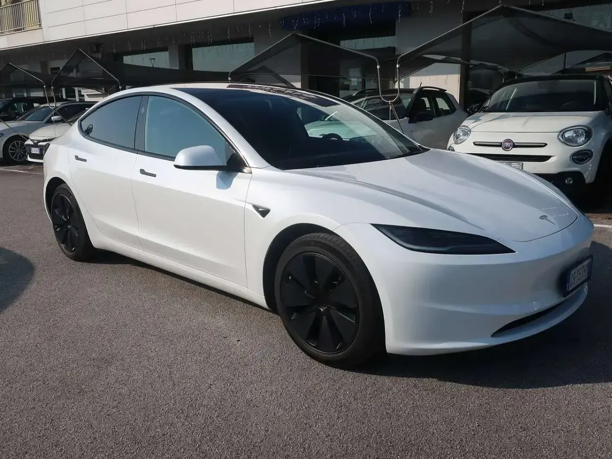 Usata Tesla Model 3 Standard Range 120 CV (2024) in Ponte di Piave (TV ...