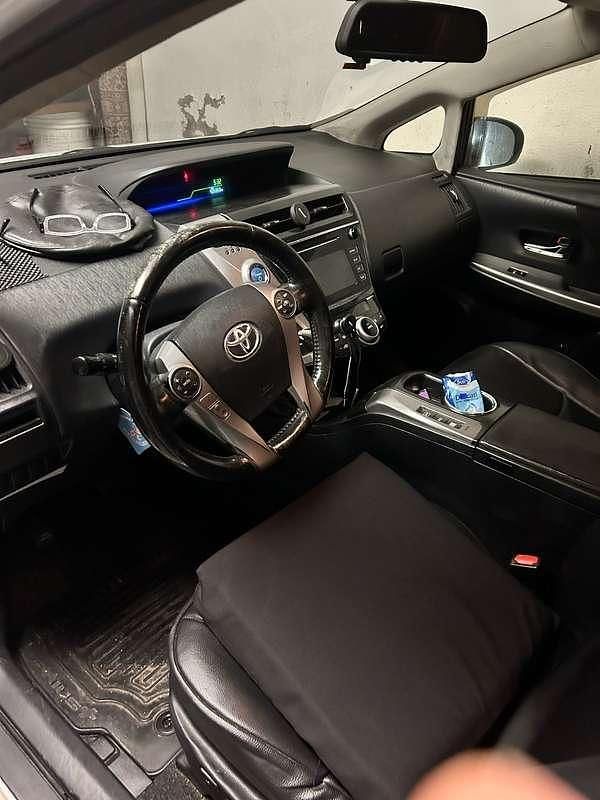 Usata 2016 Toyota Prius+ Active 99 CV Monovolume – 20026 Novate ...