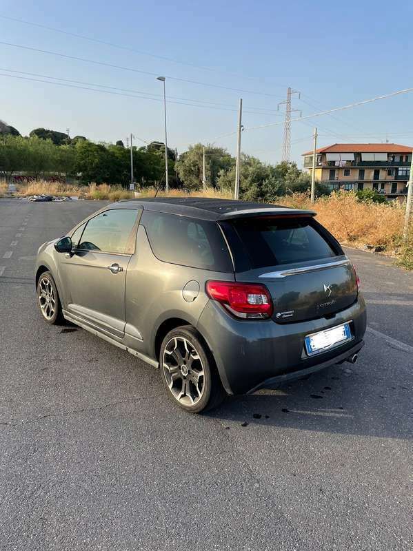 Venduto Citroën DS3 Cabriolet DS3 1.2. - auto usate in vendita