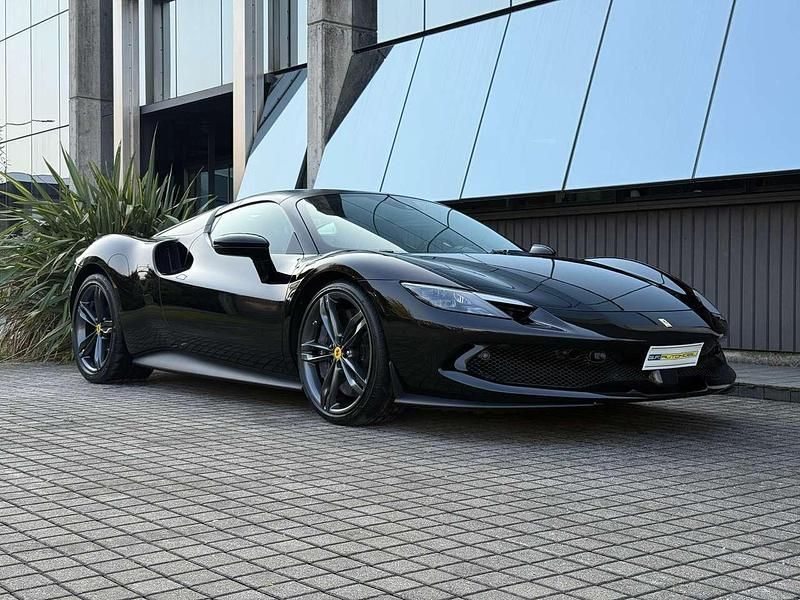 Usata 2025 Ferrari 296 663 CV Cabrio – 35020 Saonara - Padova - Pd ...