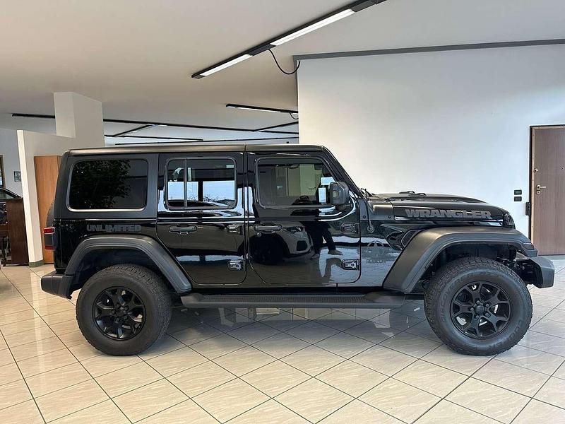 Usata 2020 Jeep Wrangler Unlimited Rubicon 200 CV SUV – 24060 Gorlago ...