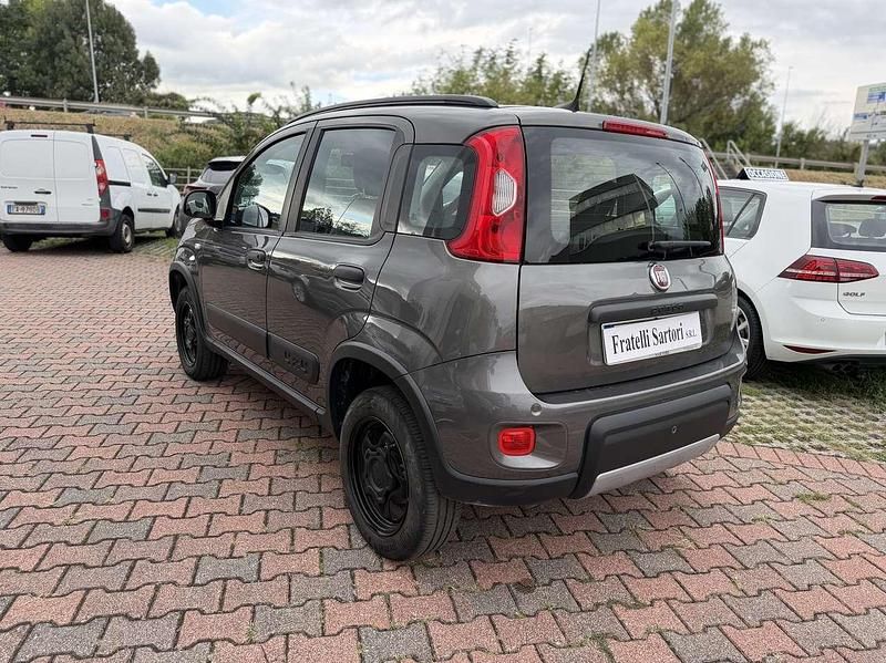 Usata 2022 Fiat Panda 4x4 Wild 86 CV Due volumi – 36071 Arzignano ...