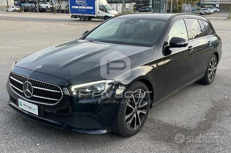 Usata 2021 Mercedes E220 Premium Plus 194 CV Station wagon – 84091 ...
