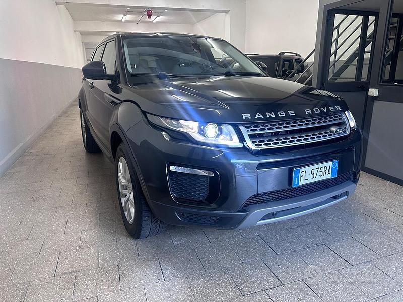 Usata 2018 Land Rover Range Rover evoque Autobiography 180 CV Tre ...
