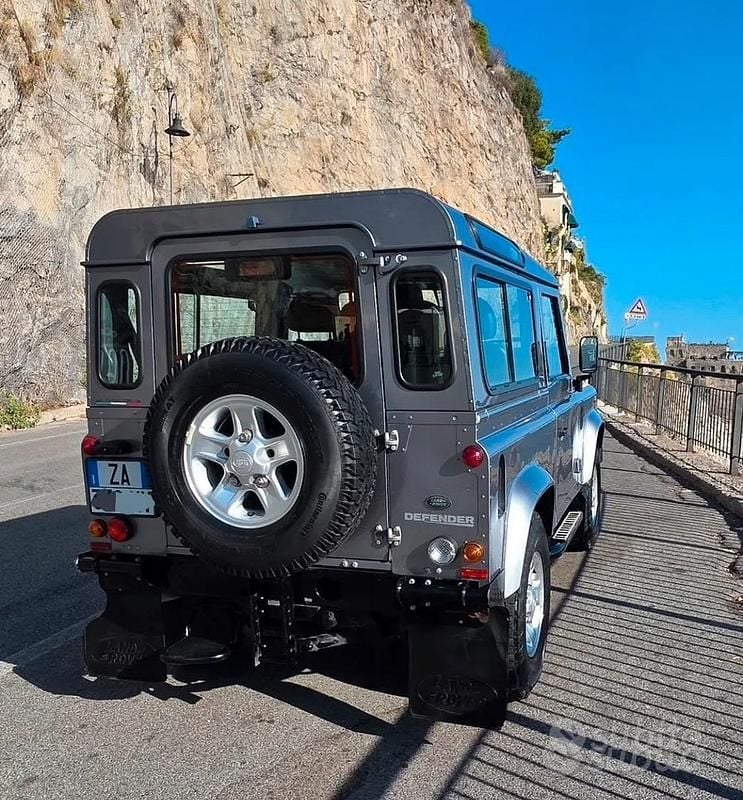 Usata 2012 Land Rover Defender SE – Campania (Privato) – 31.999 € (Non ...