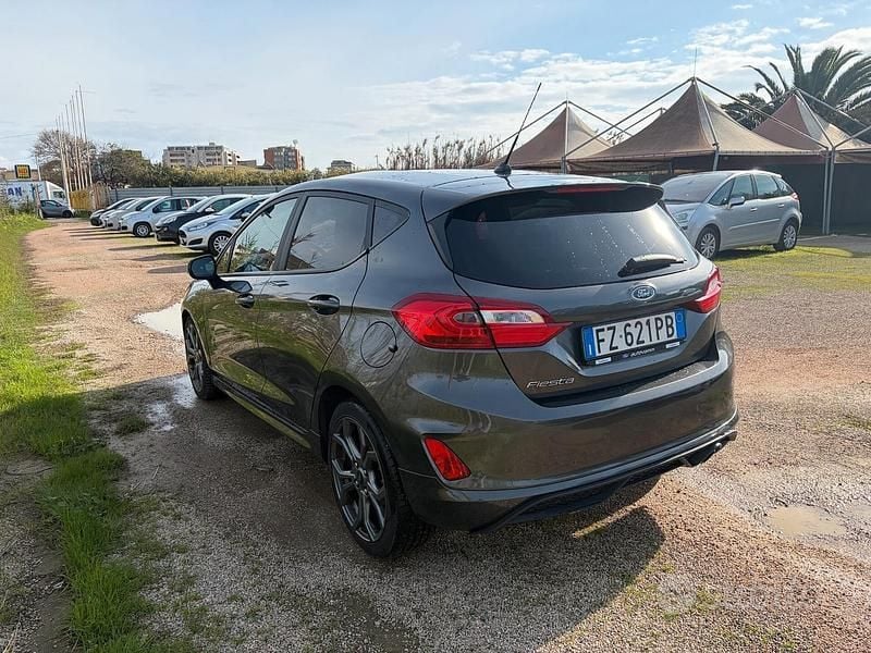 Usata 2019 Ford Fiesta ST-Line 86 CV Tre volumi – Sardegna (Rivenditore ...